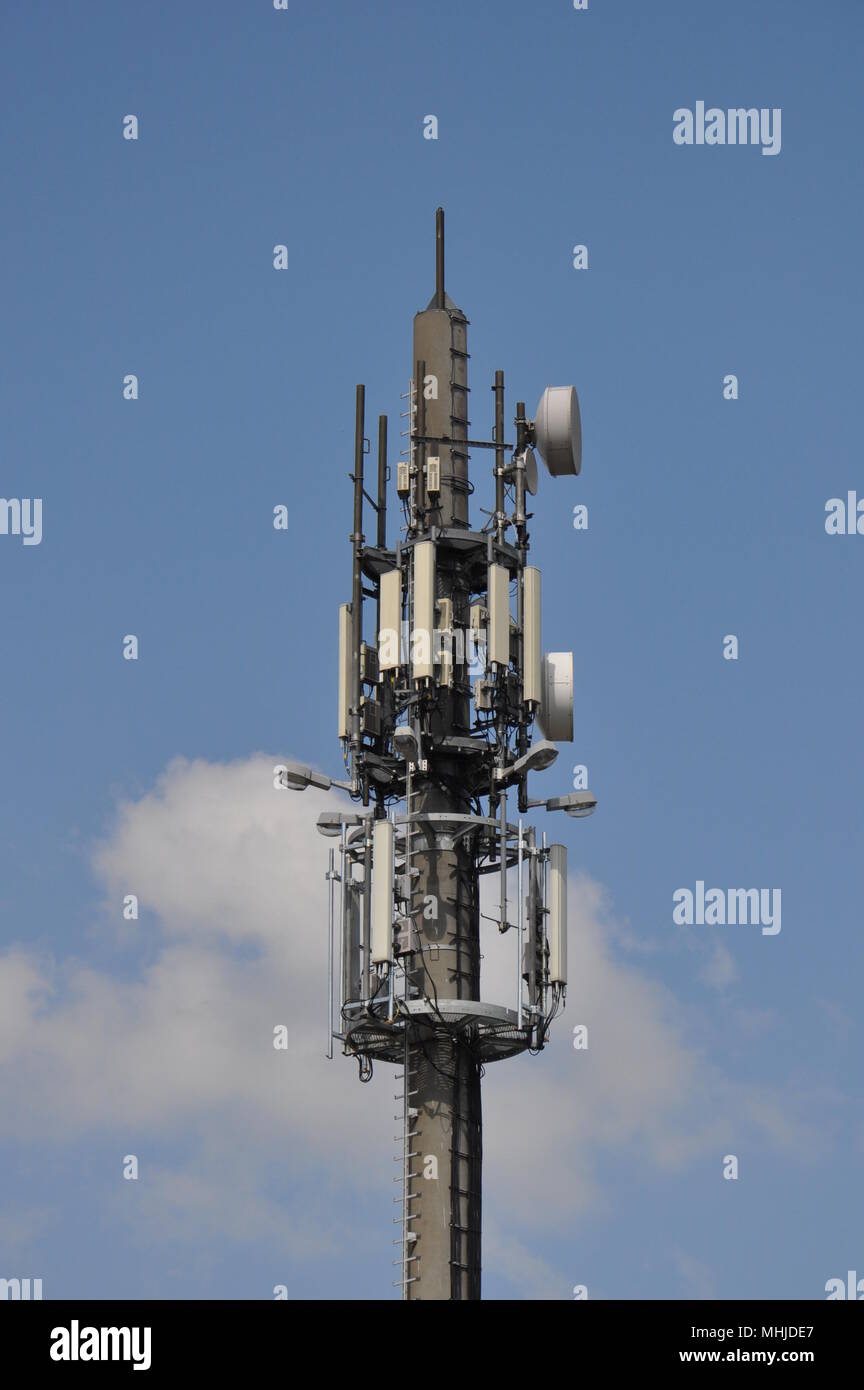 Radiocommunication hi-res stock photography and images - Alamy