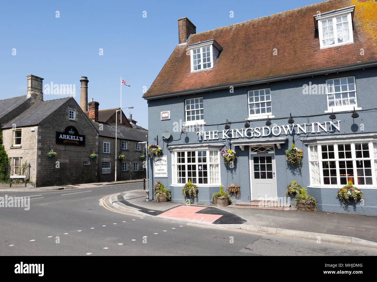 Kingsdown Inn pub and industrial buildings of Arkell's brewery ...