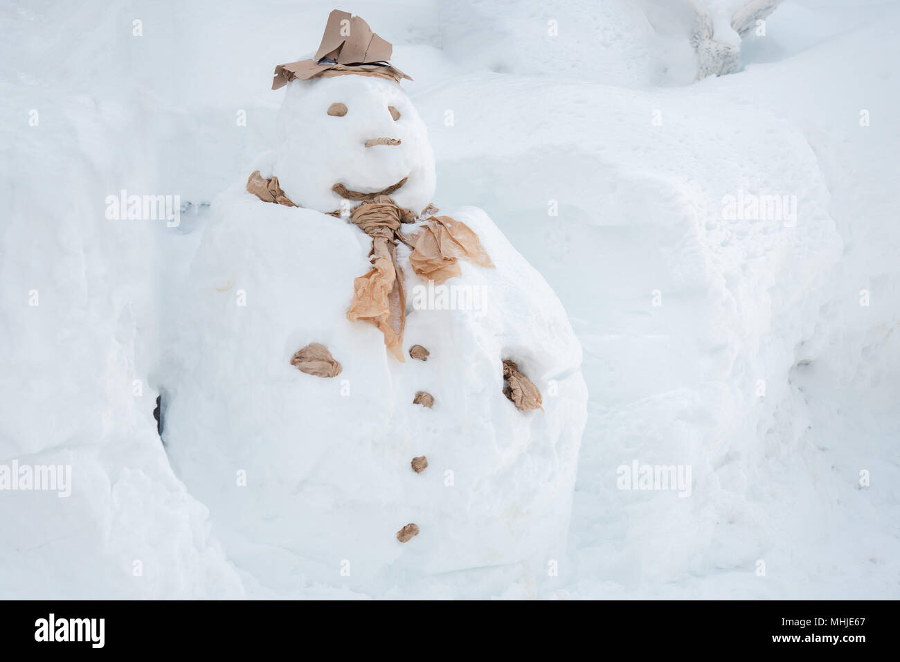 Fat snowman hi-res stock photography and images - Alamy