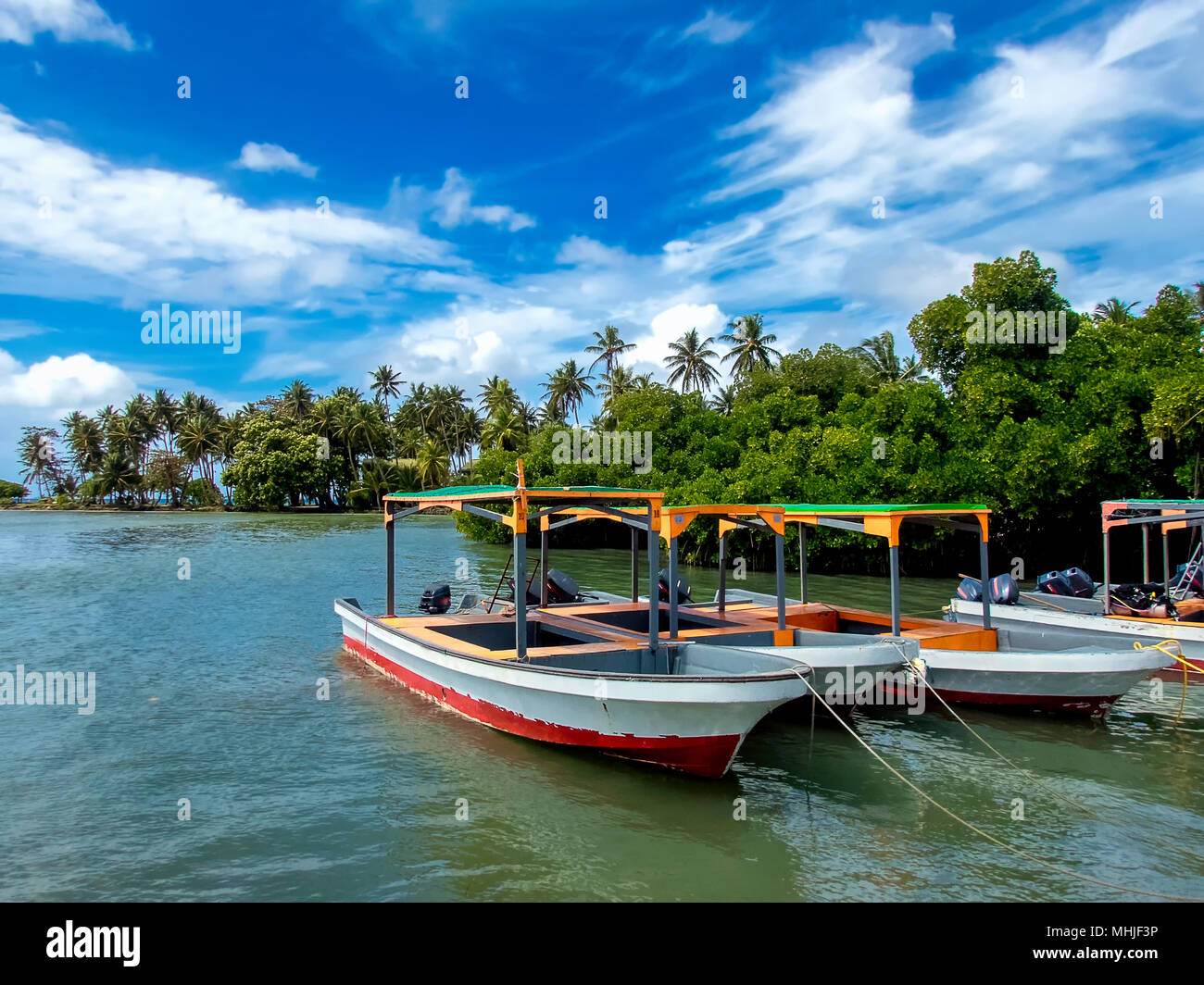 Chuuk island dive hi-res stock photography and images - Alamy