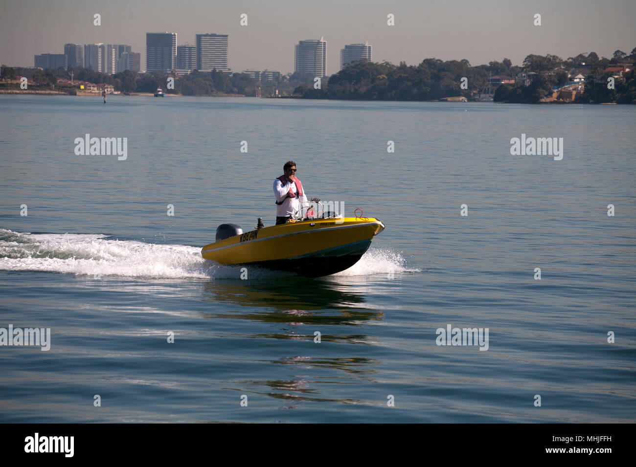 Sydney speed boat hi-res stock photography and images - Alamy