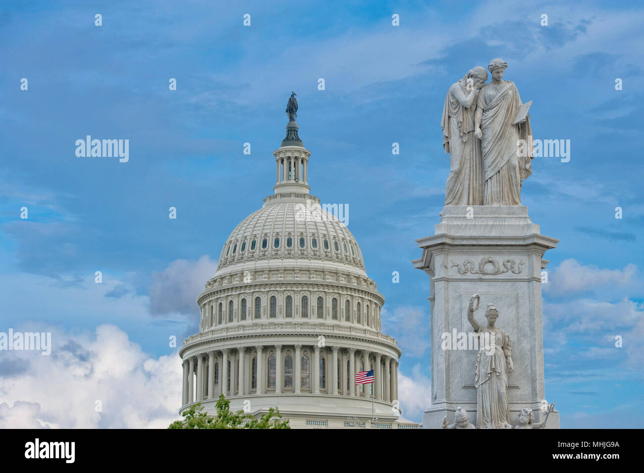 Washington DC Capitol dome view from the mall Stock Photo - Alamy