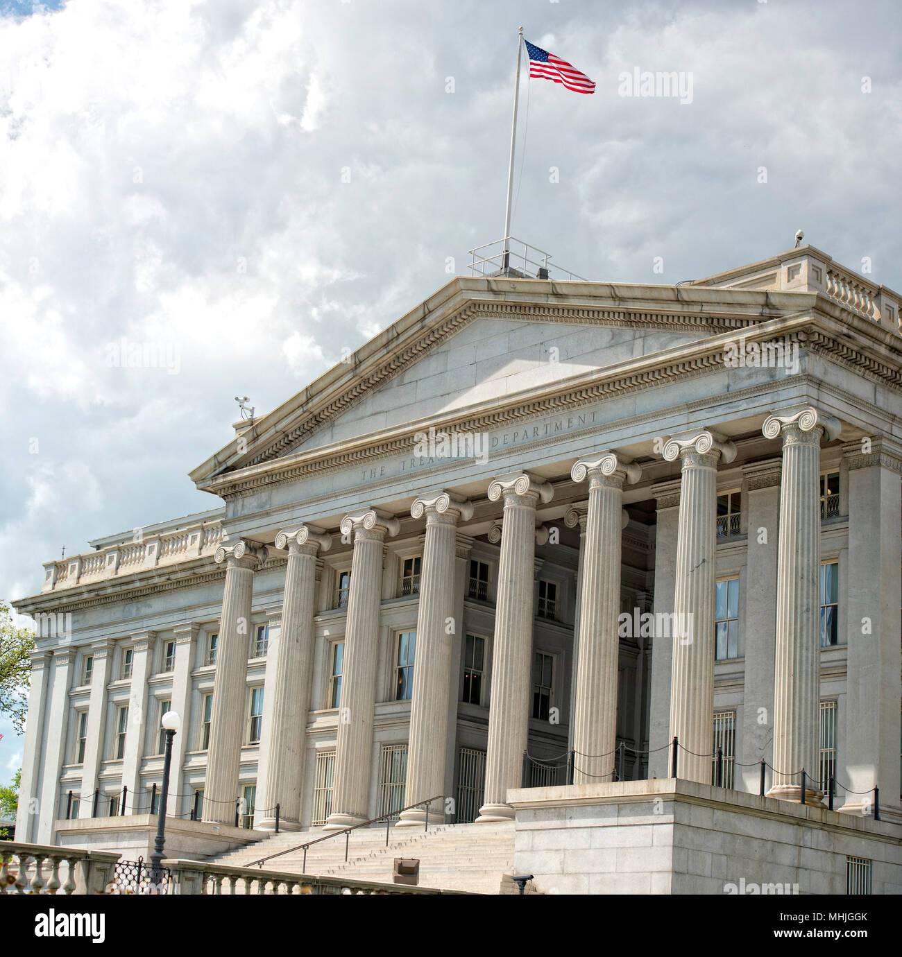 Irs building in washington dc hi-res stock photography and images - Alamy