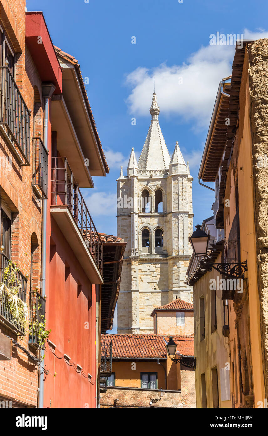 Cathedral between buildings gothic hi-res stock photography and images ...