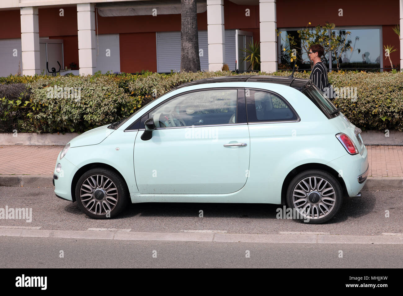Green fiat 500 hi-res stock photography and images - Alamy