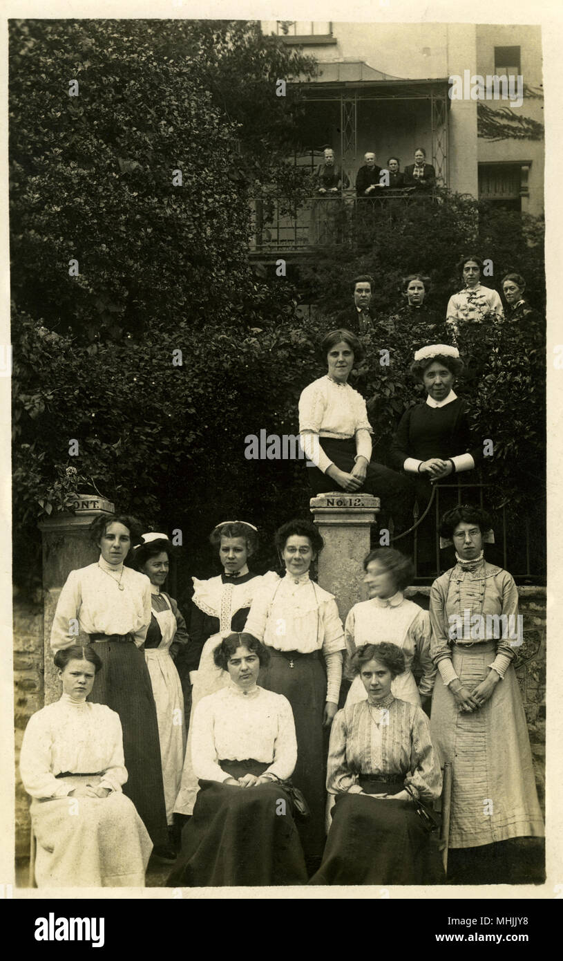 Upper Class 1900s High Resolution Stock Photography and Images - Alamy