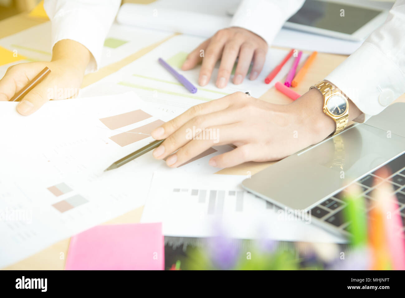 Working with chart hi-res stock photography and images - Alamy