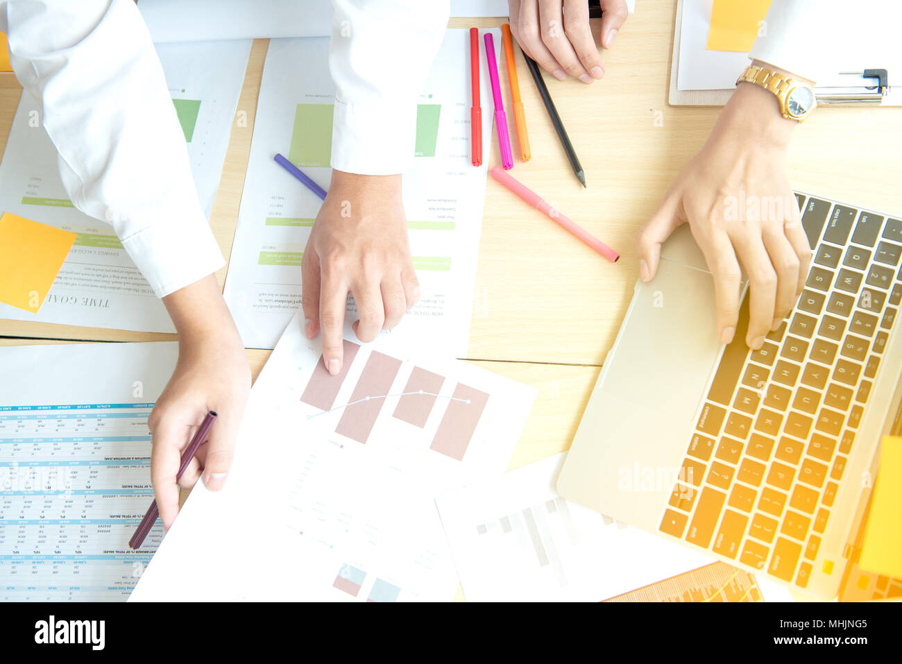 Working with chart hi-res stock photography and images - Alamy