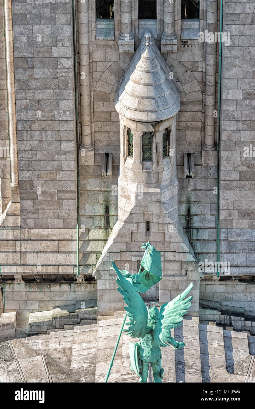 Back side of church hi-res stock photography and images - Alamy