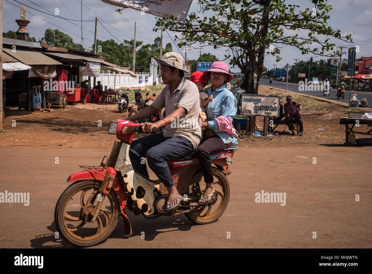 Family On Motor Scooter High Resolution Stock Photography and Images ...