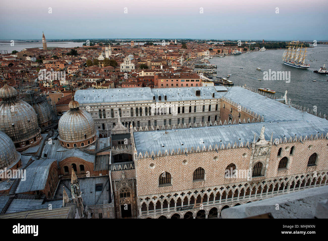 Aerial vintage venice hi-res stock photography and images - Alamy