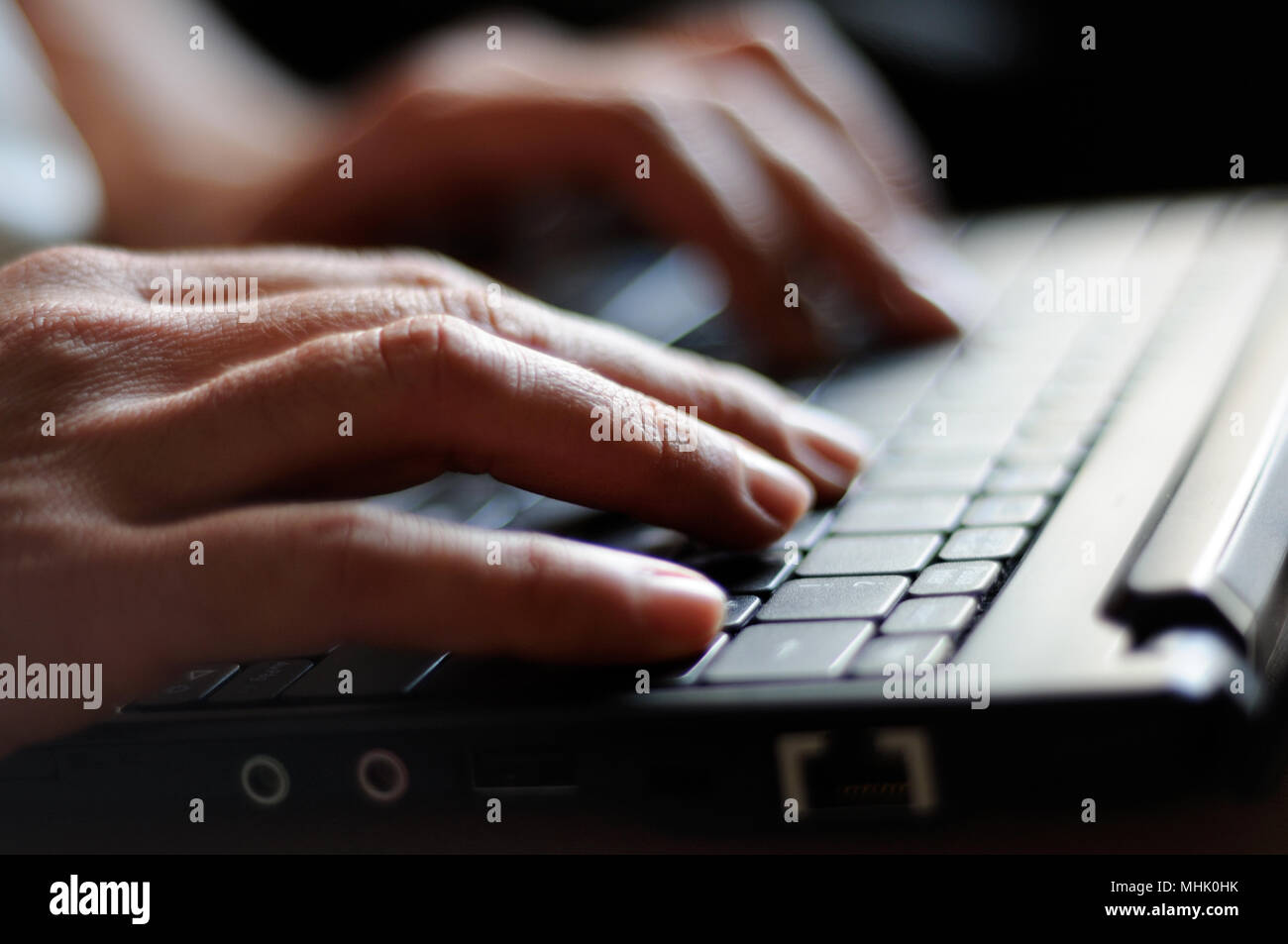 Womans hands computer keypad hi-res stock photography and images - Alamy