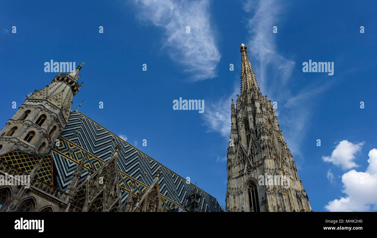 The stephansdom st stephens cathedral hi-res stock photography and ...