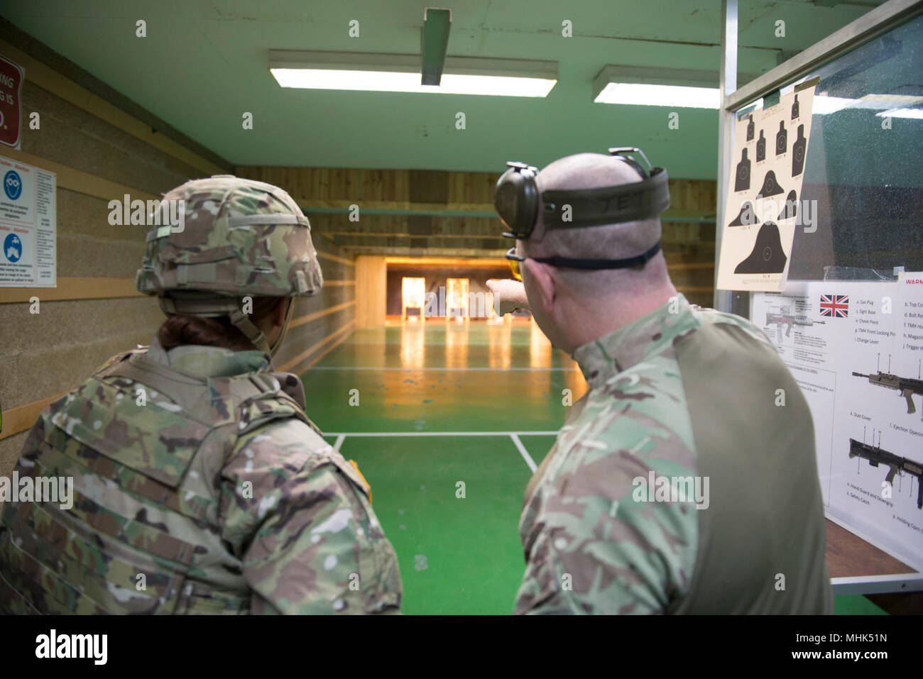 5 56x45 nato round hi-res stock photography and images - Alamy