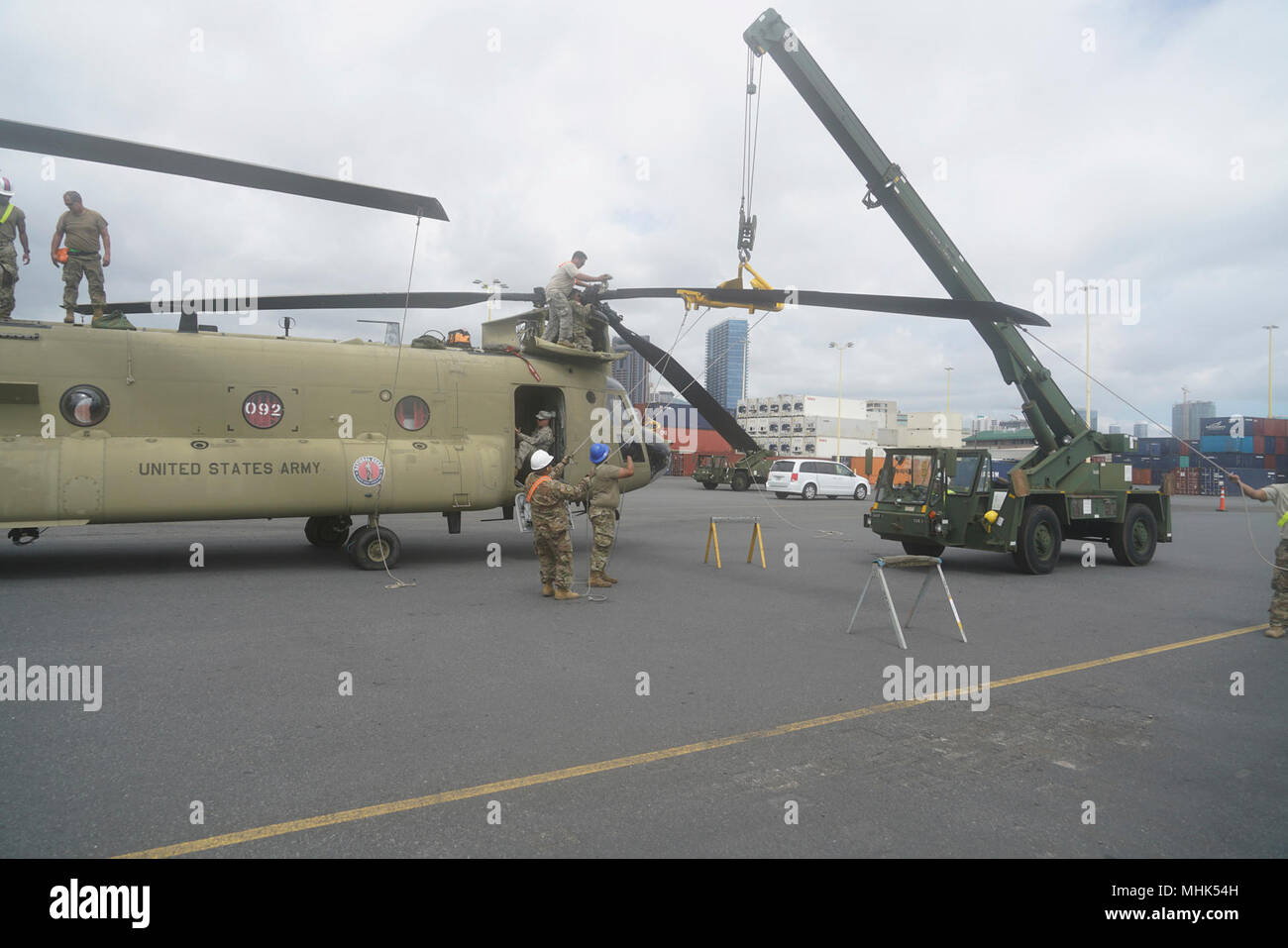 777th aviation support battalion hi-res stock photography and images ...