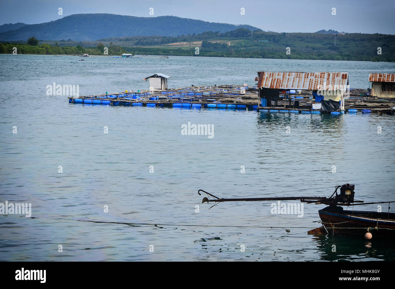 Raft culture hi-res stock photography and images - Alamy