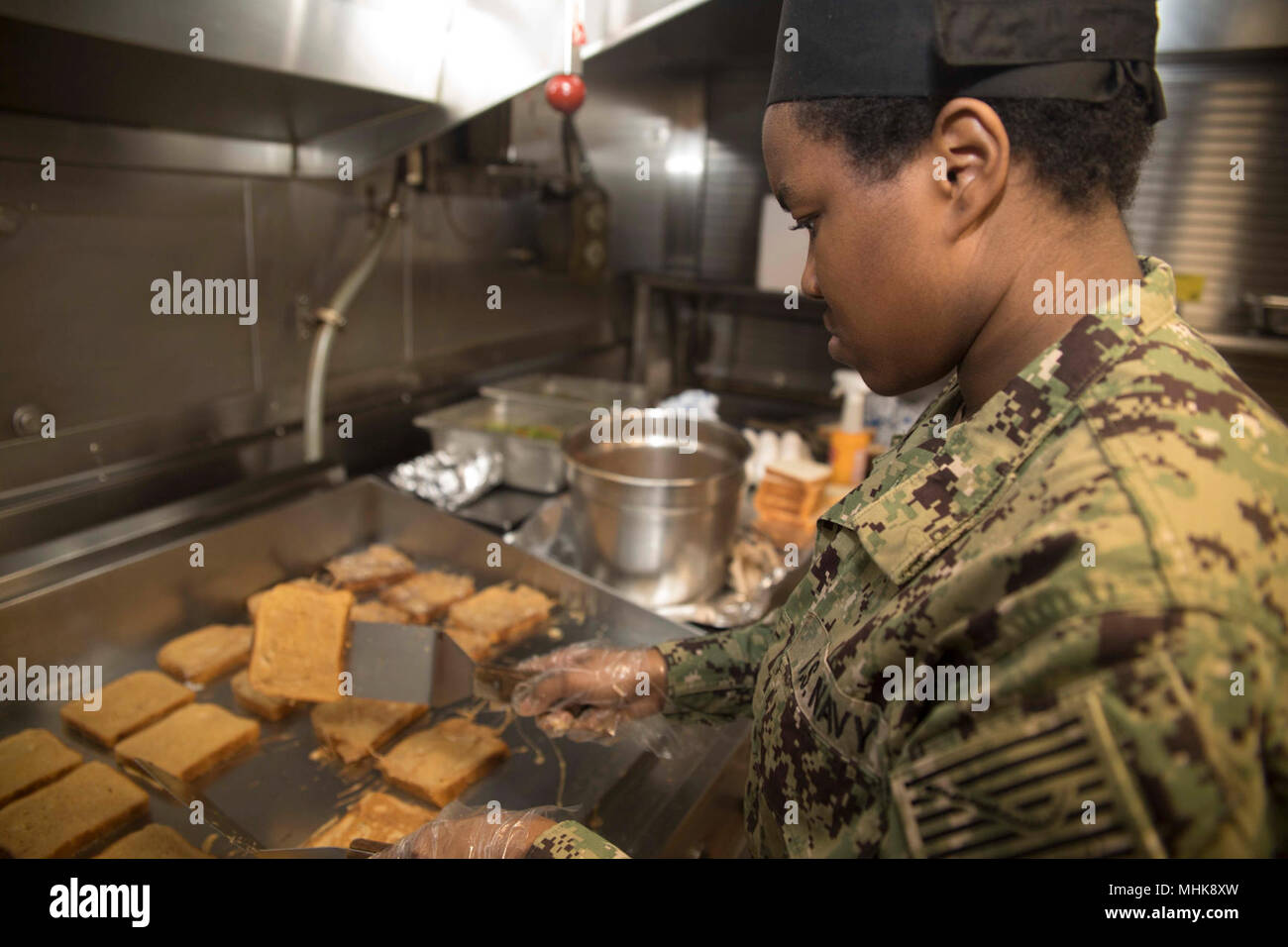 Cs culinary specialist hi-res stock photography and images - Alamy