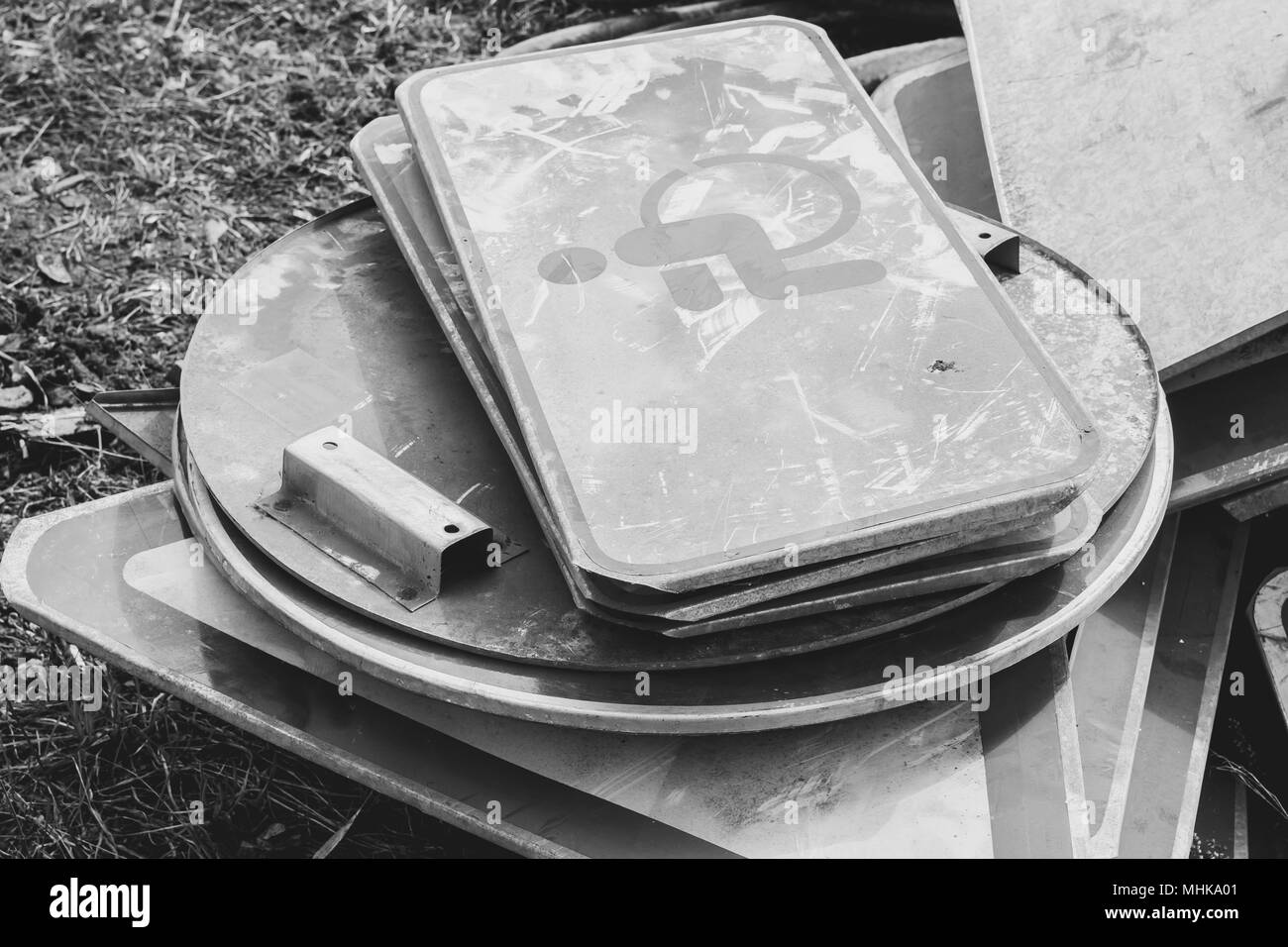 Brown road sign Black and White Stock Photos & Images - Alamy