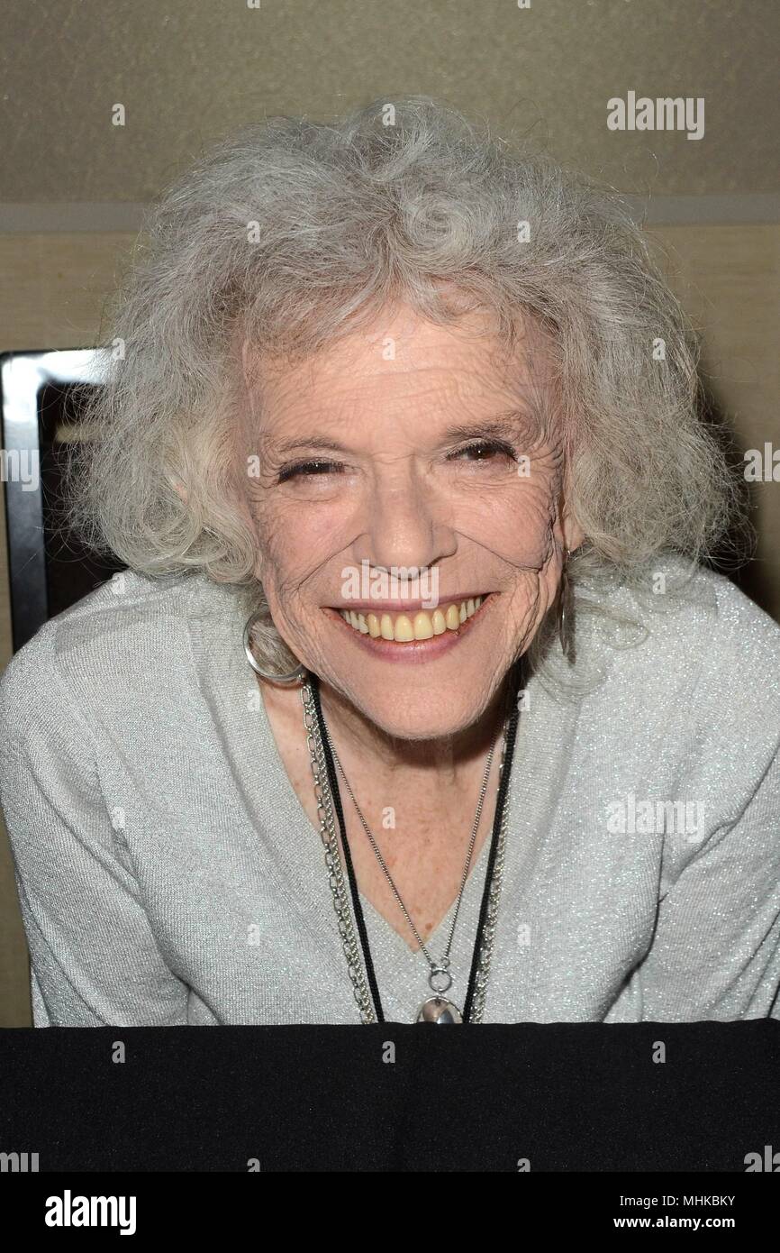 Jacqueline scott hi-res stock photography and images - Alamy