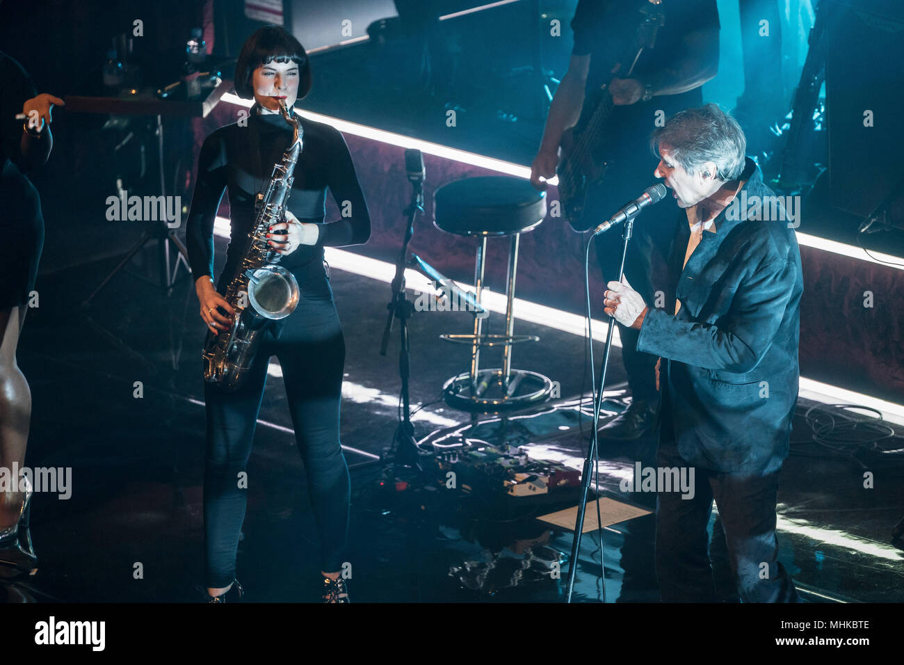 Nostalgia act hi-res stock photography and images - Alamy