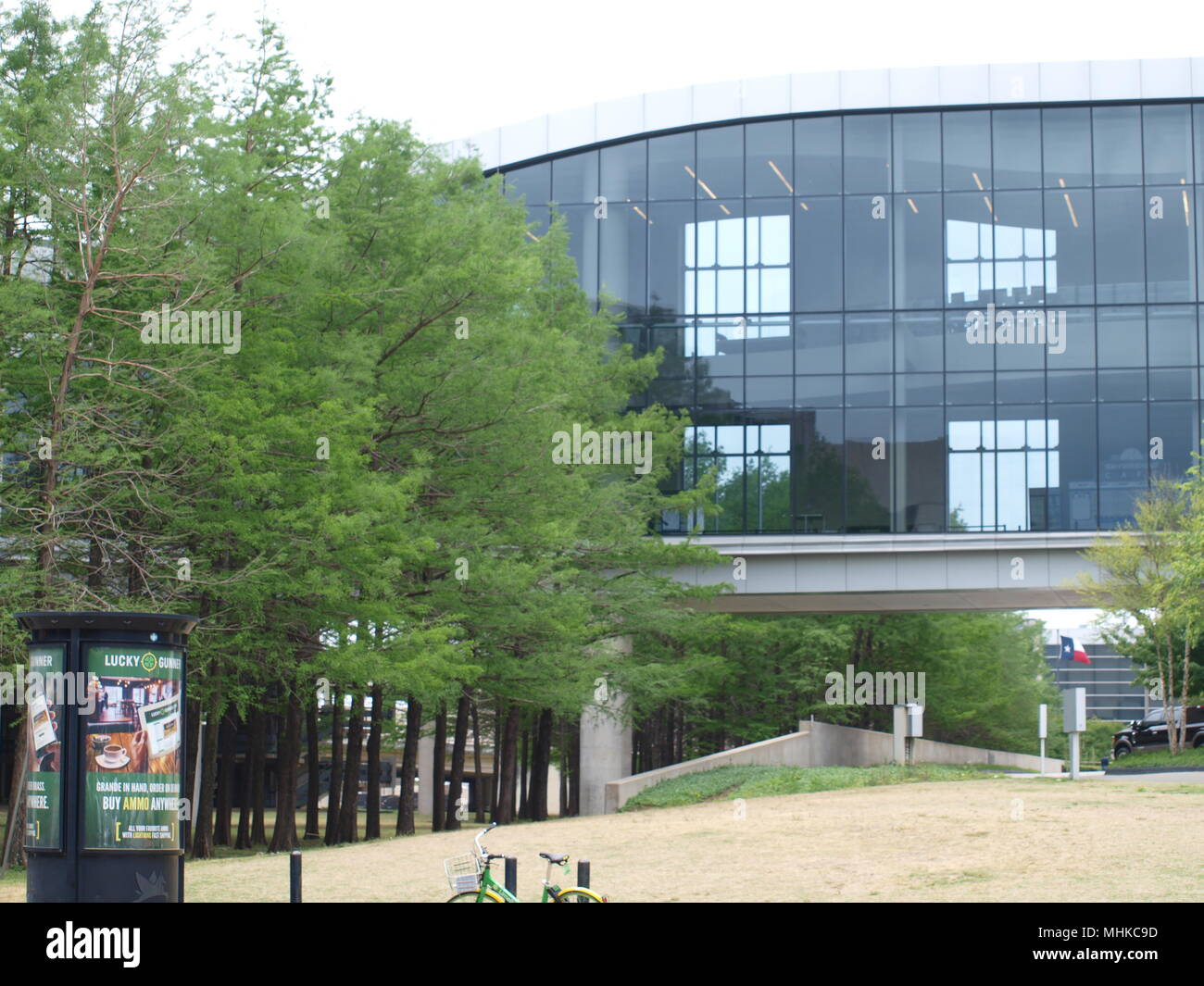 Heliport vertiport on top hi-res stock photography and images - Alamy