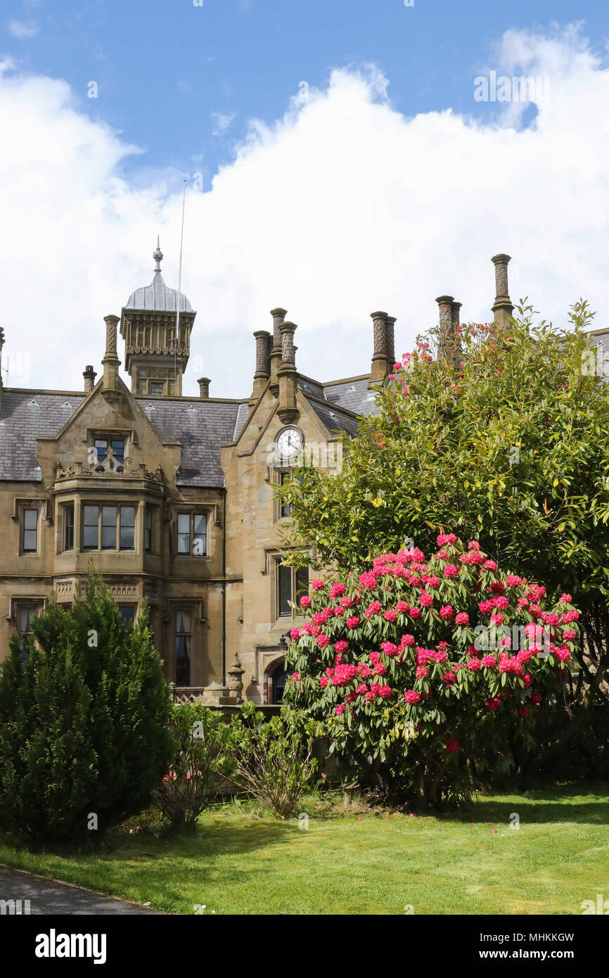 Gardens brownlow house hi-res stock photography and images - Alamy