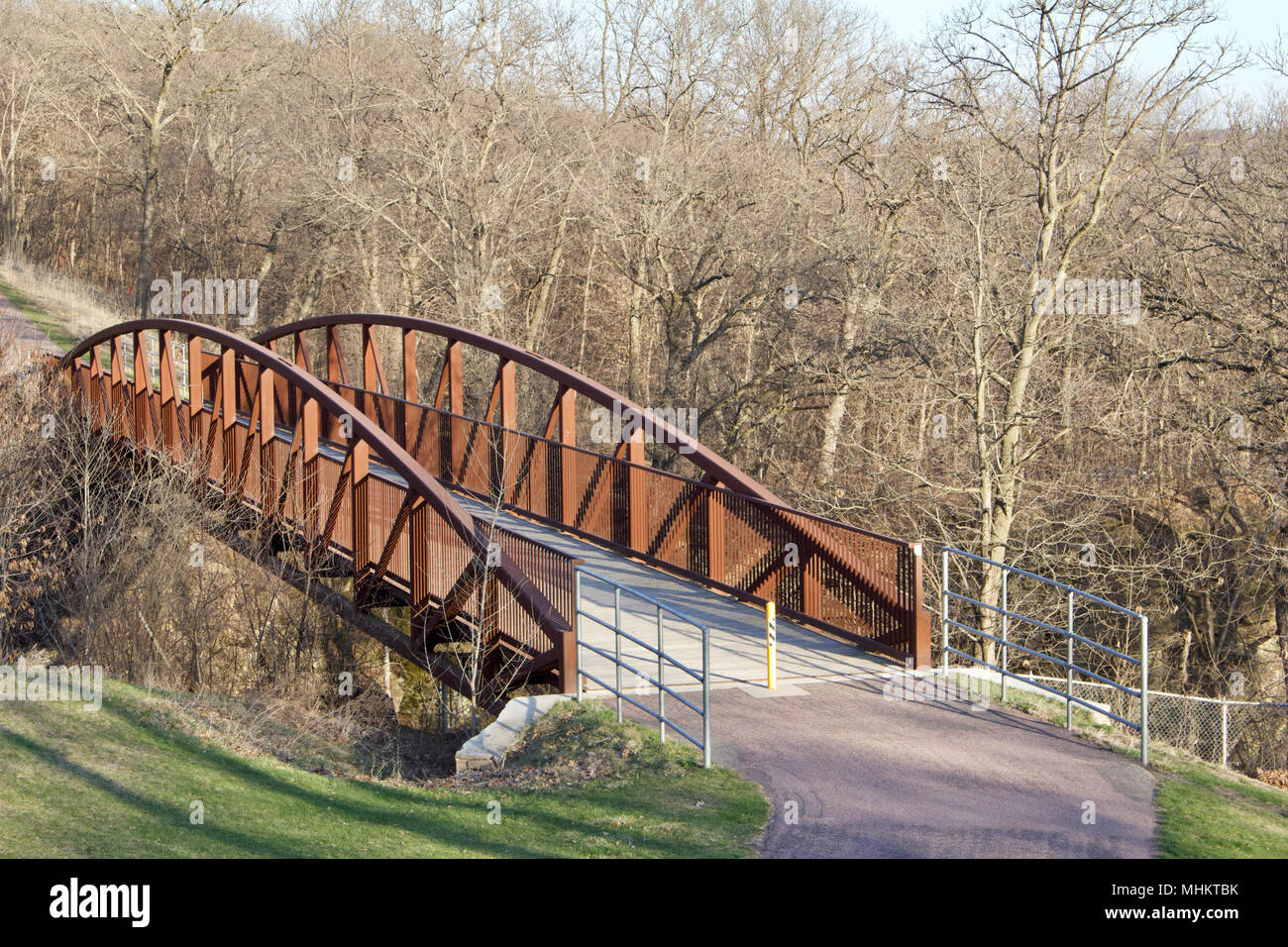 Bridge Over Ravine Stock Photos & Bridge Over Ravine Stock Images - Alamy