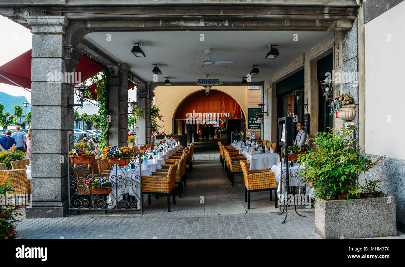 Bellagio lake como cafe hi-res stock photography and images - Alamy