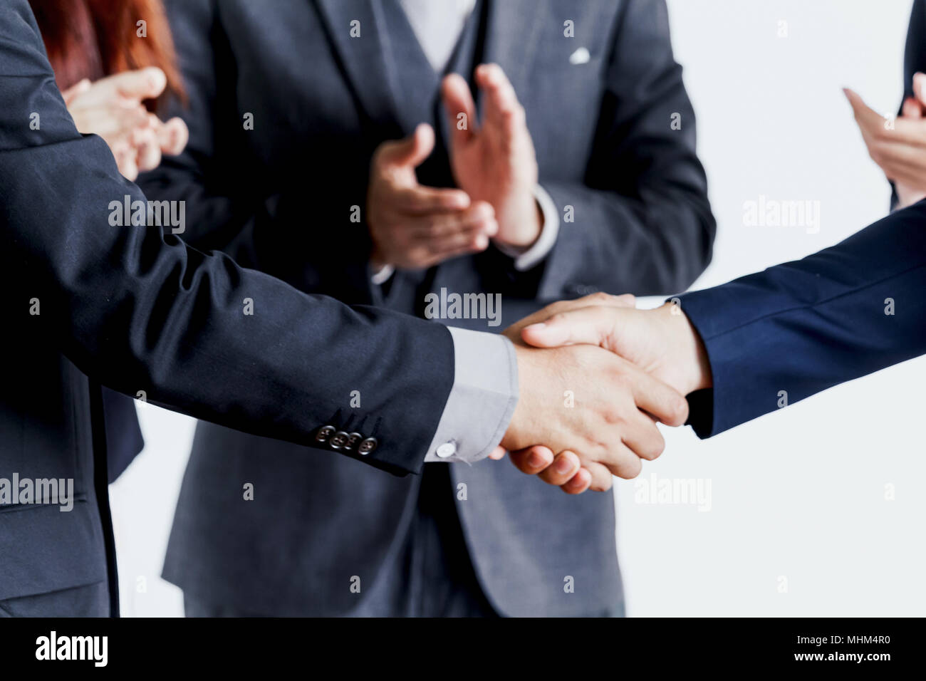 Handshake of business partners Stock Photo - Alamy