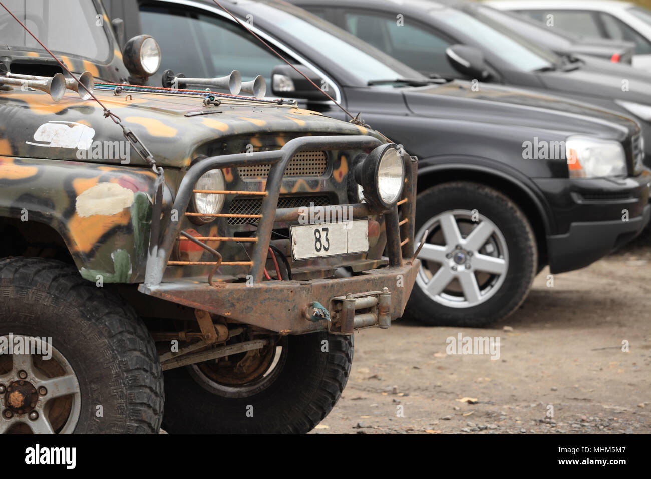 Four wheel drive suv hi-res stock photography and images - Alamy