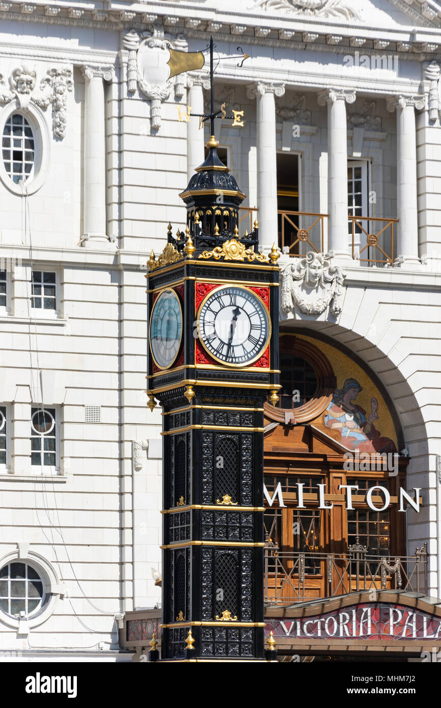 Little ben clock tower hi-res stock photography and images - Alamy