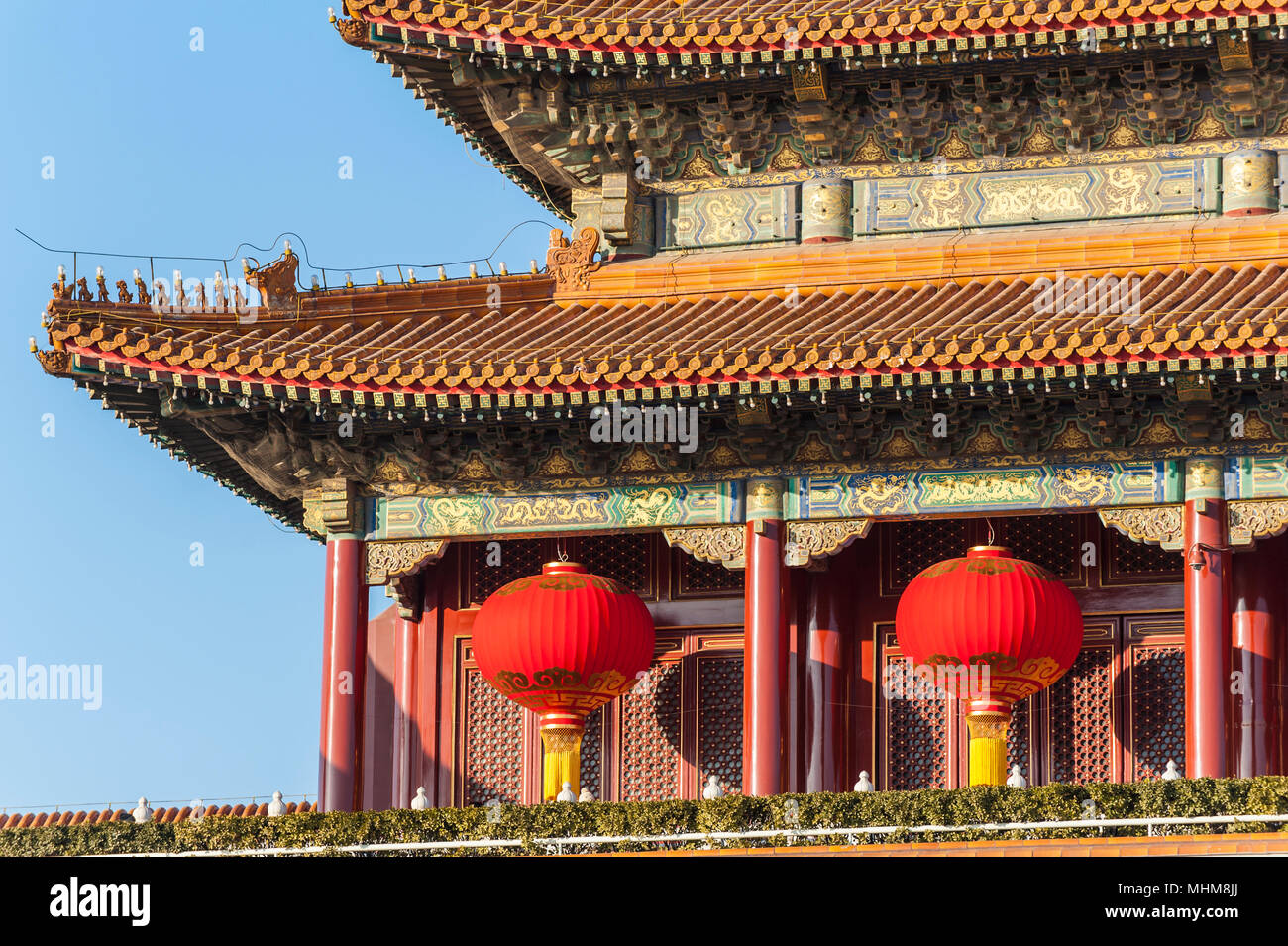 Architecture tower lanterns hi-res stock photography and images - Alamy