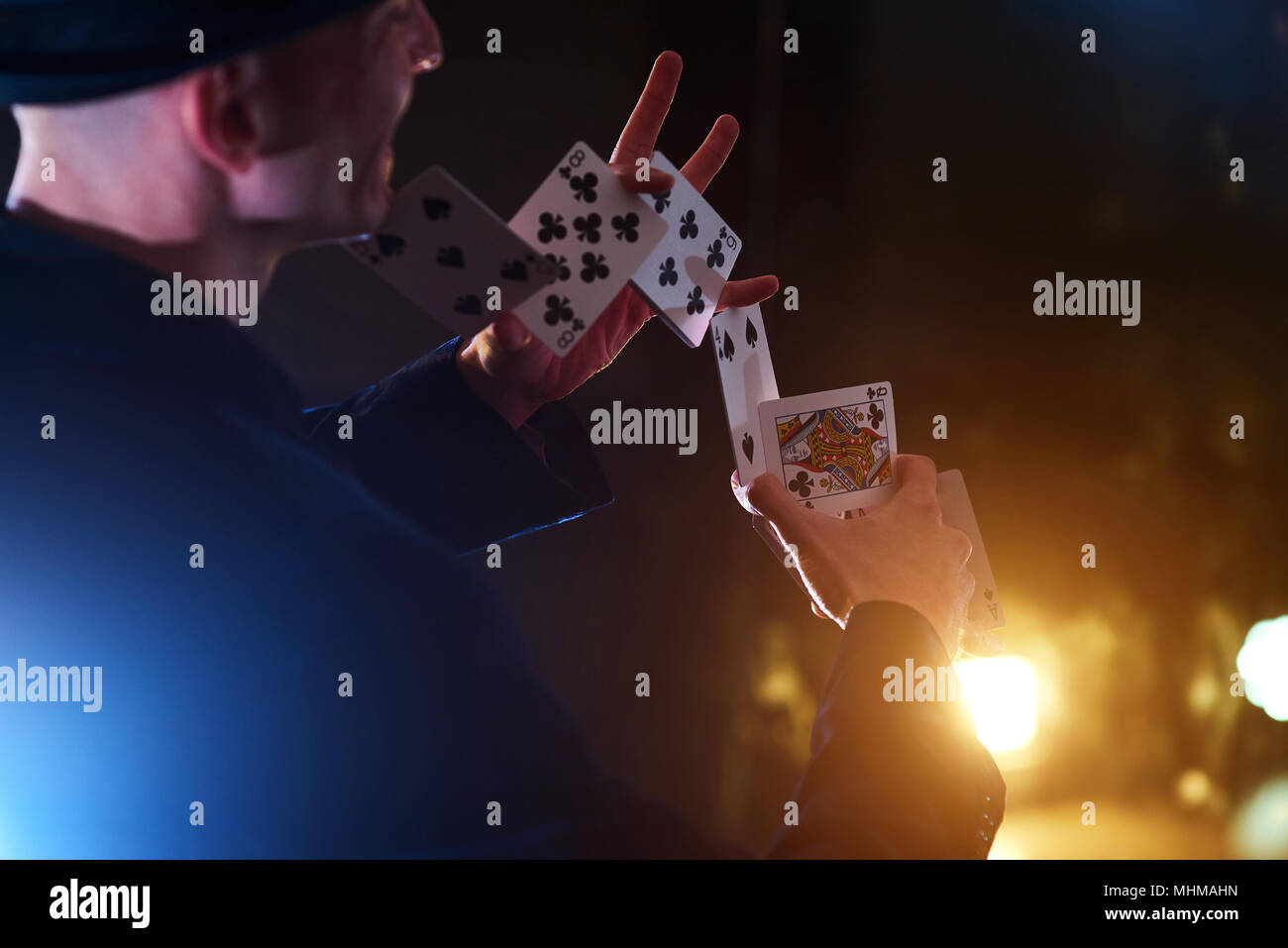 Stage trick hi-res stock photography and images - Alamy