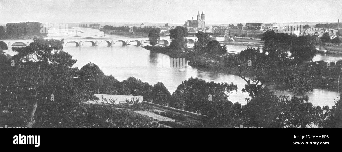 Old tours france Black and White Stock Photos & Images - Alamy