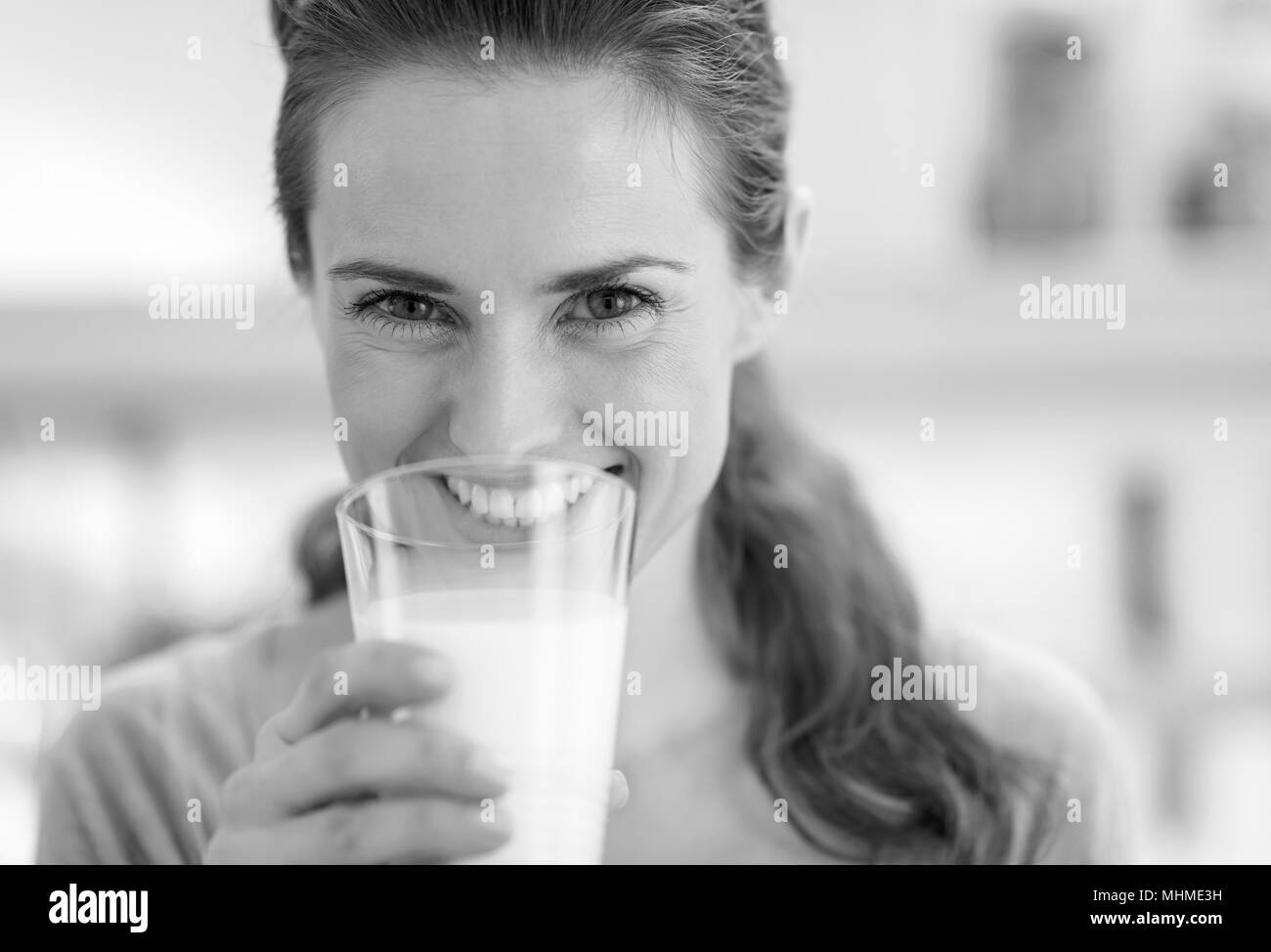 Woman smiling breakfast Black and White Stock Photos & Images - Alamy