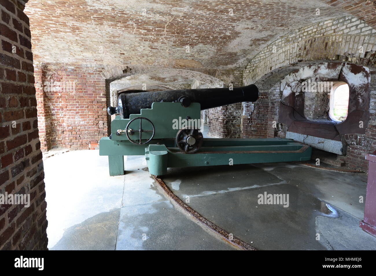 Heavy Cannon at an American civil war fortress Stock Photo - Alamy