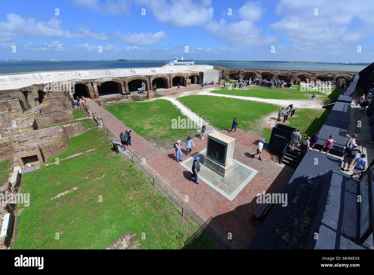 The inner walls of Fort Sumter an American civil war fortress Stock ...