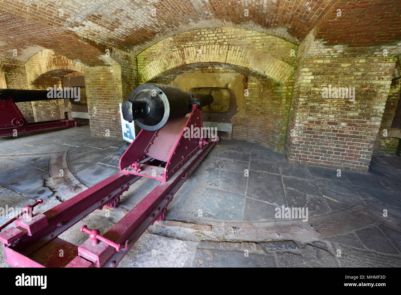 Heavy Cannon at an American civil war fortress Stock Photo - Alamy