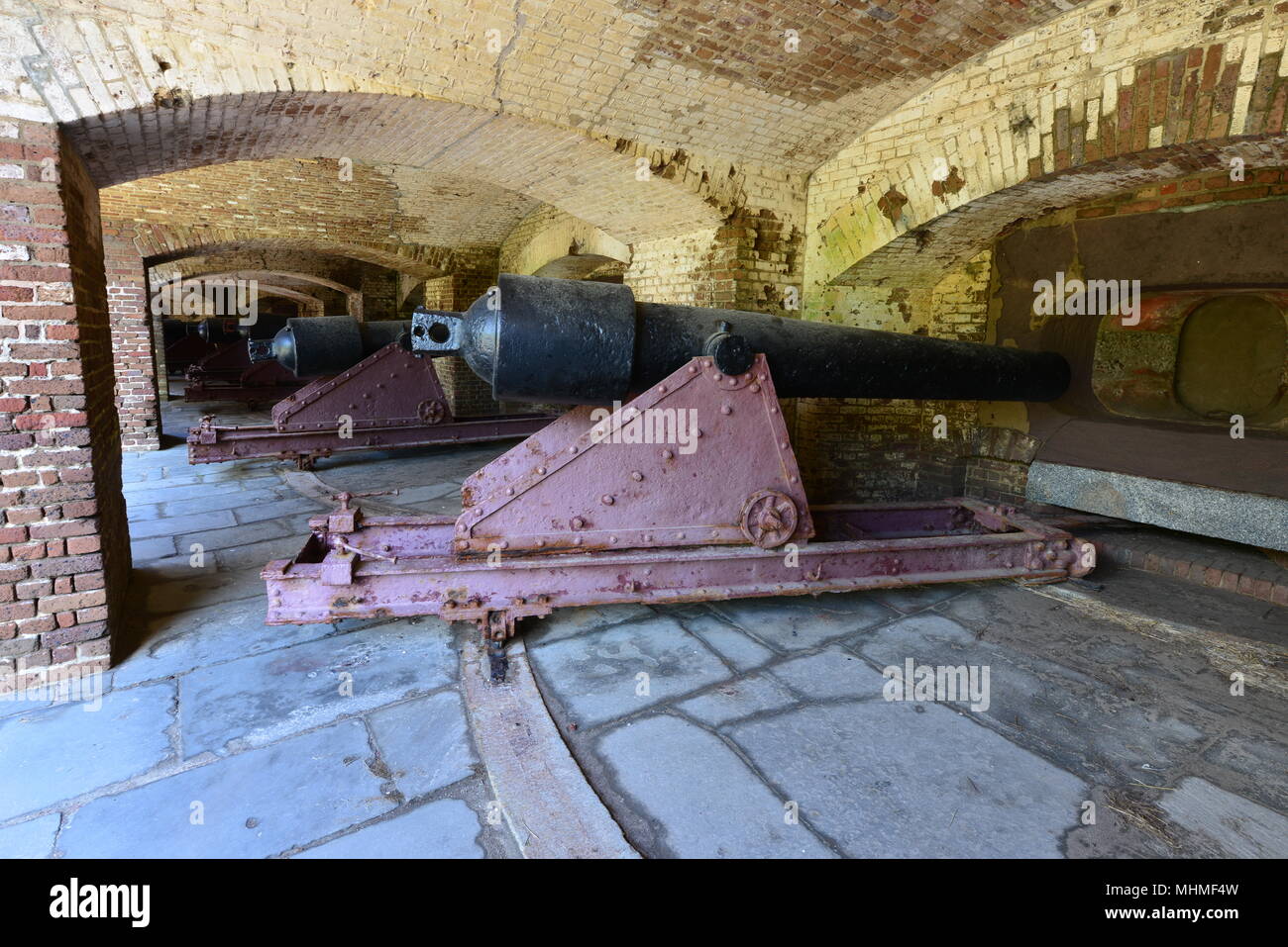 Heavy Cannon at an American civil war fortress Stock Photo - Alamy