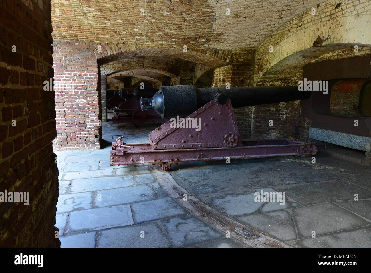 Heavy Cannon at an American civil war fortress Stock Photo - Alamy
