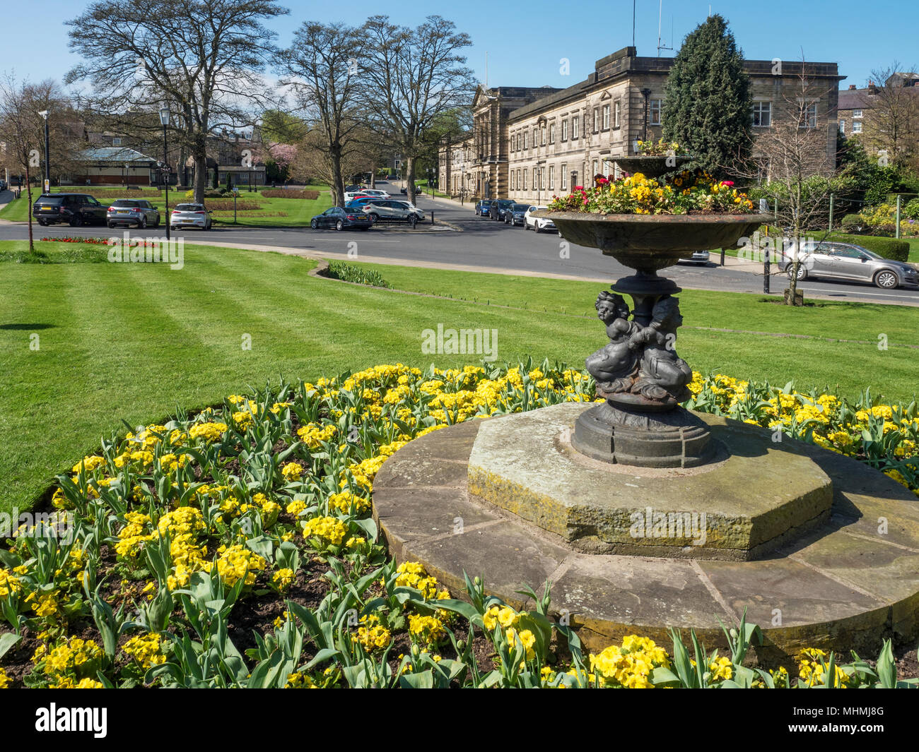 Crescent Gardens in Spring Harrogate North Yorkshire England Stock ...
