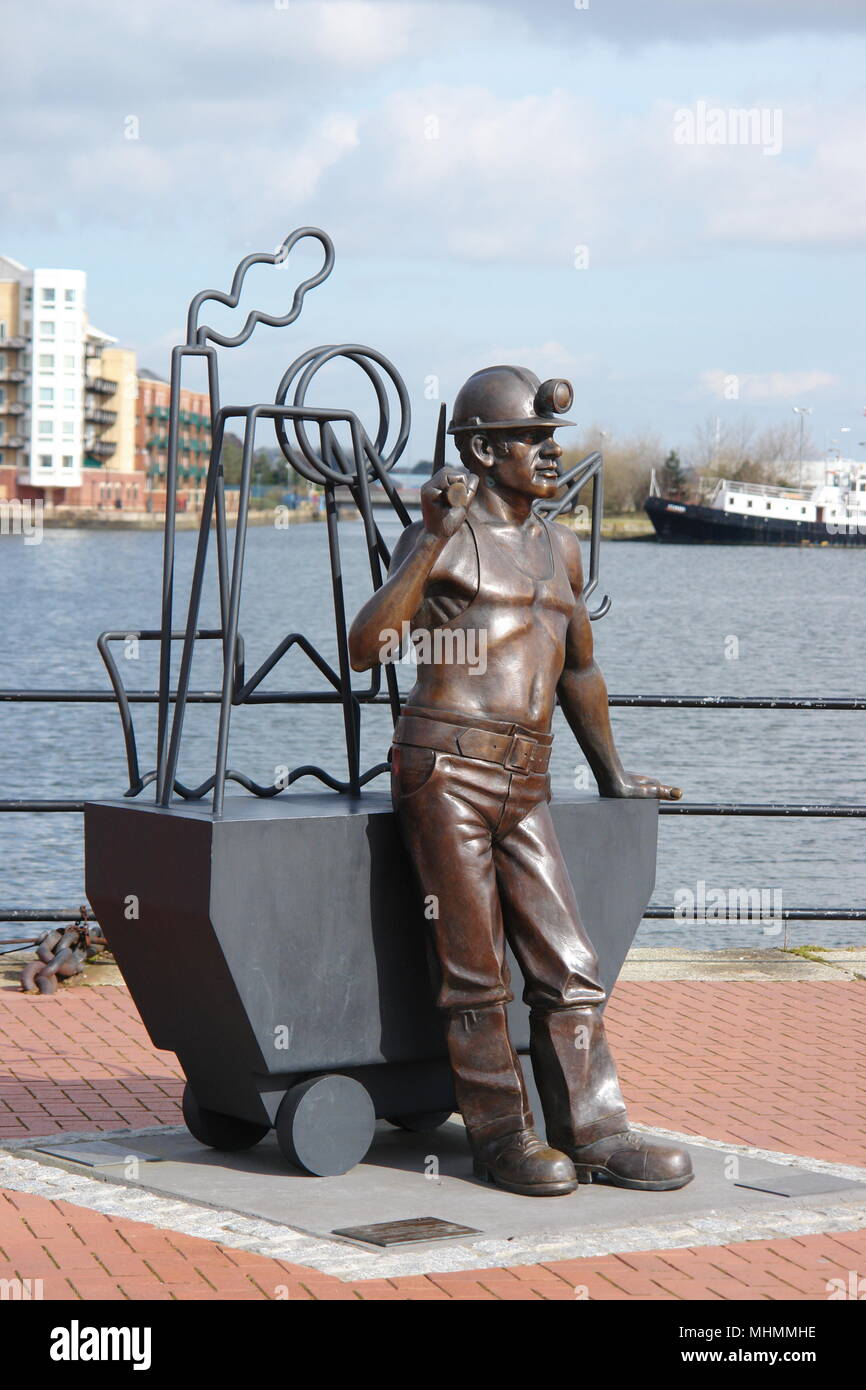 Statue of a Miner at the Old Bute Docks, Cardiff Stock Photo - Alamy