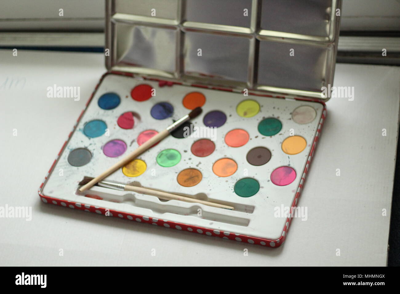 Paintboxes hi-res stock photography and images - Alamy