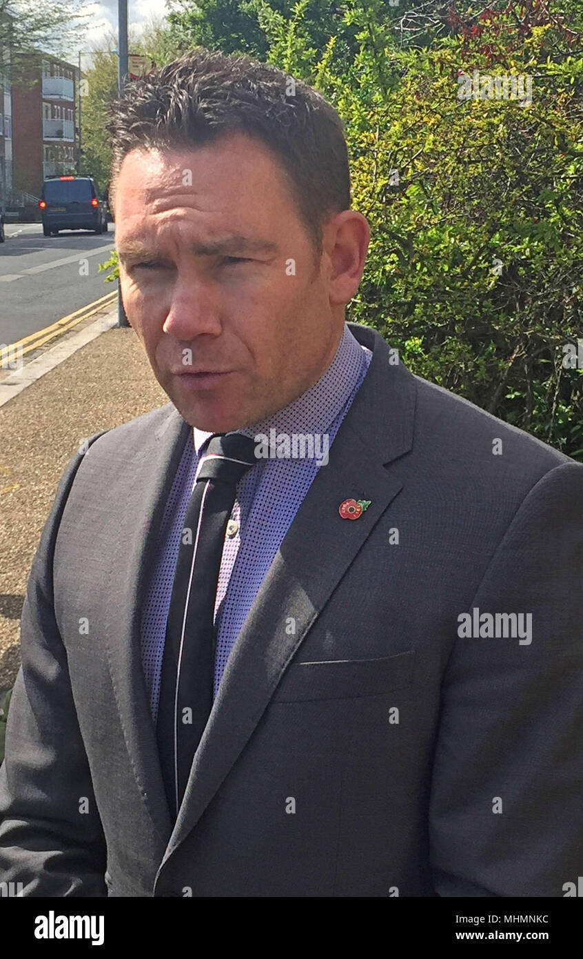 Detective inspector mark cullimore hi-res stock photography and images ...