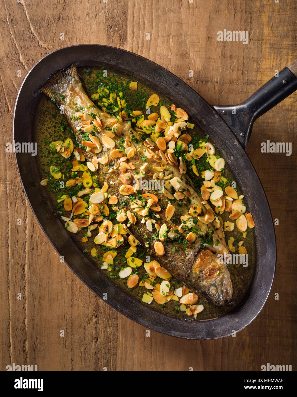 Truite hi-res stock photography and images - Alamy