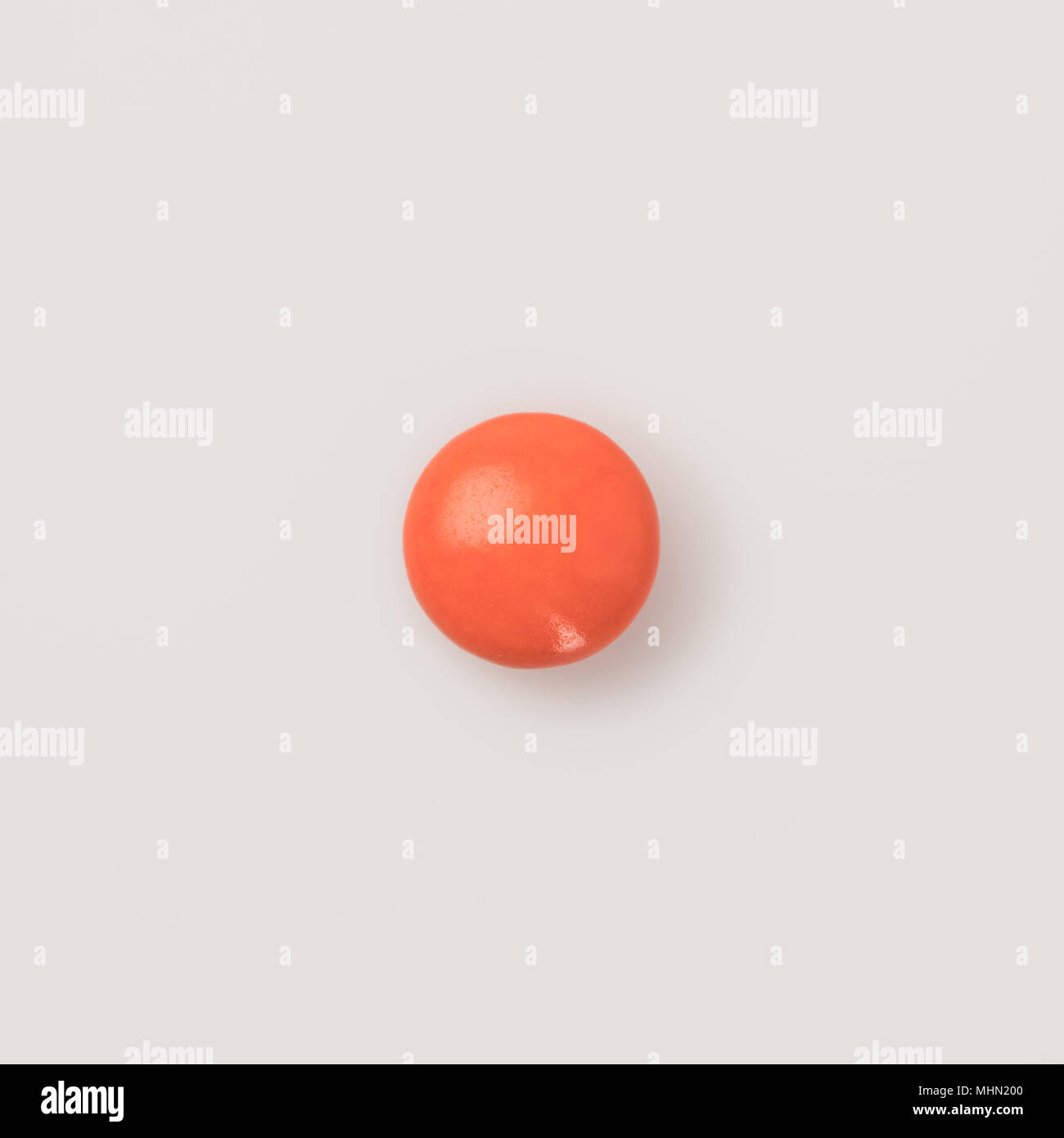 One red pill Stock Photo - Alamy