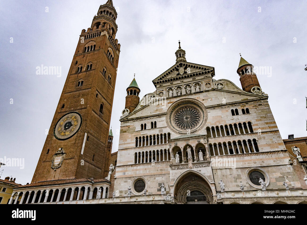 Cremona gothic dome cathedral Stock Photo - Alamy