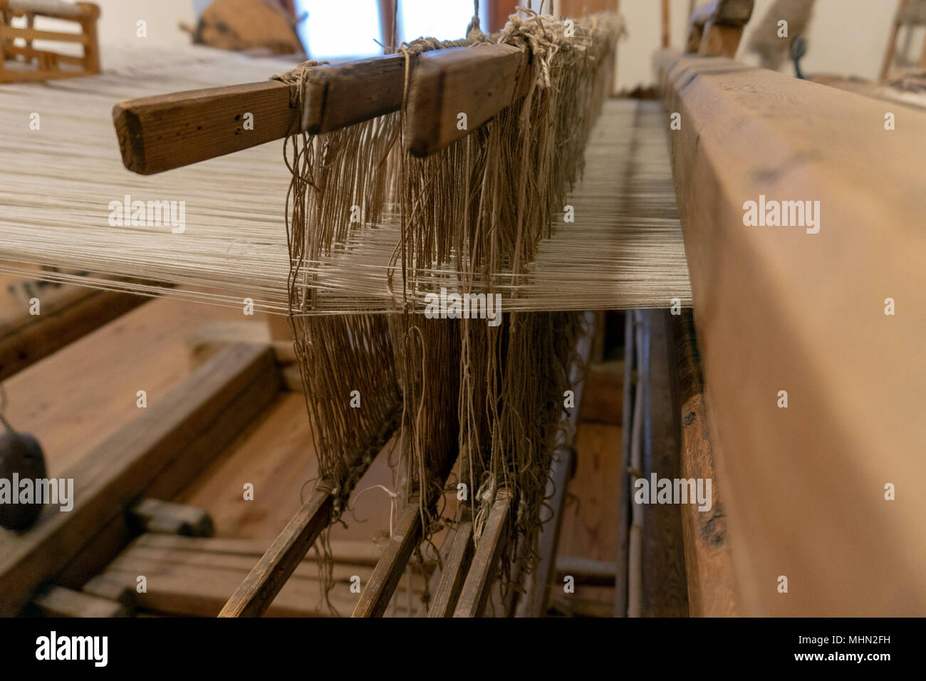 vintage old loom sewing weaving machine close up Stock Photo - Alamy