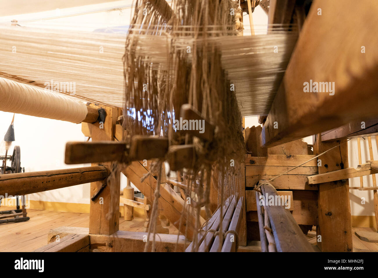 vintage old loom sewing weaving machine close up Stock Photo - Alamy