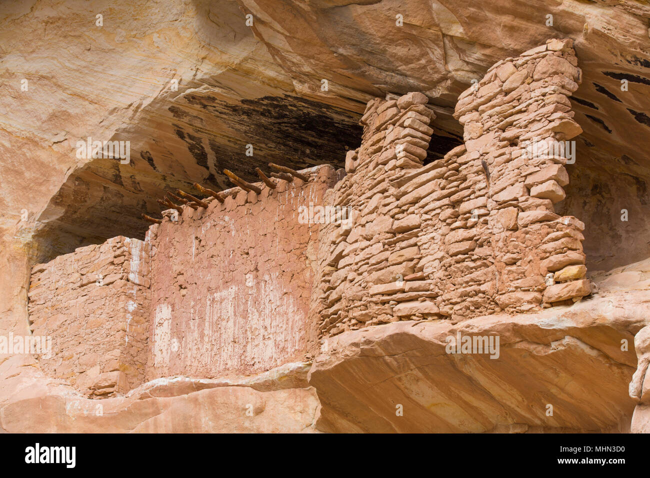 Target Ruins, Ancestral Pueblo, up to 1,000 years old, Bears Ears ...